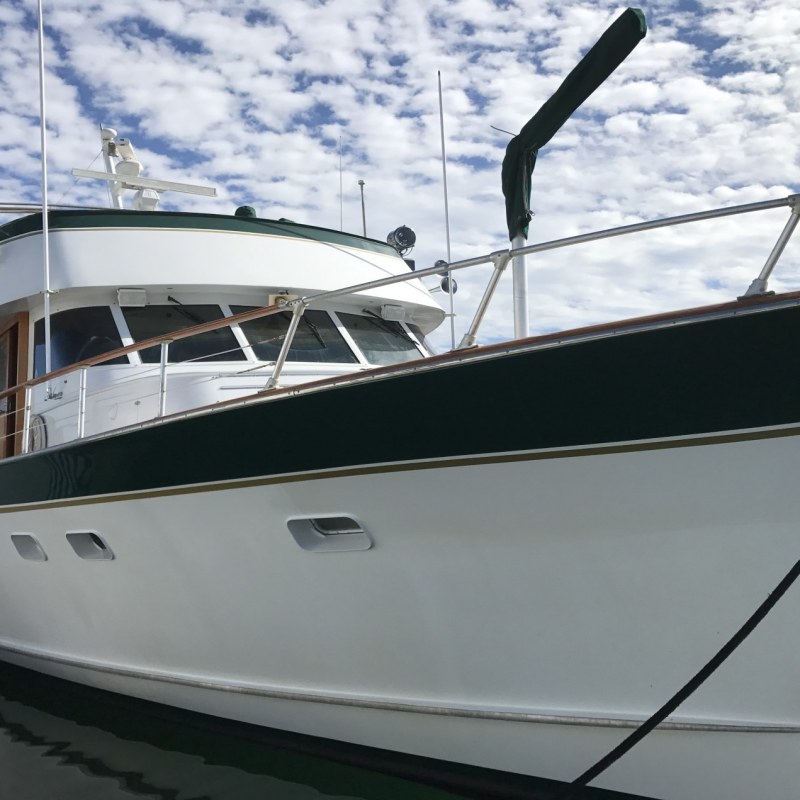 34′ Gemini Catamaran - Yacht Management Boat Rentals Captain and Crew ...